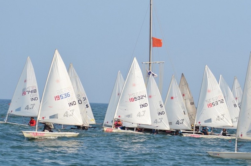 Less Wind and More Waiting – A Tough Day in Abu Dhabi - Asian Sailing